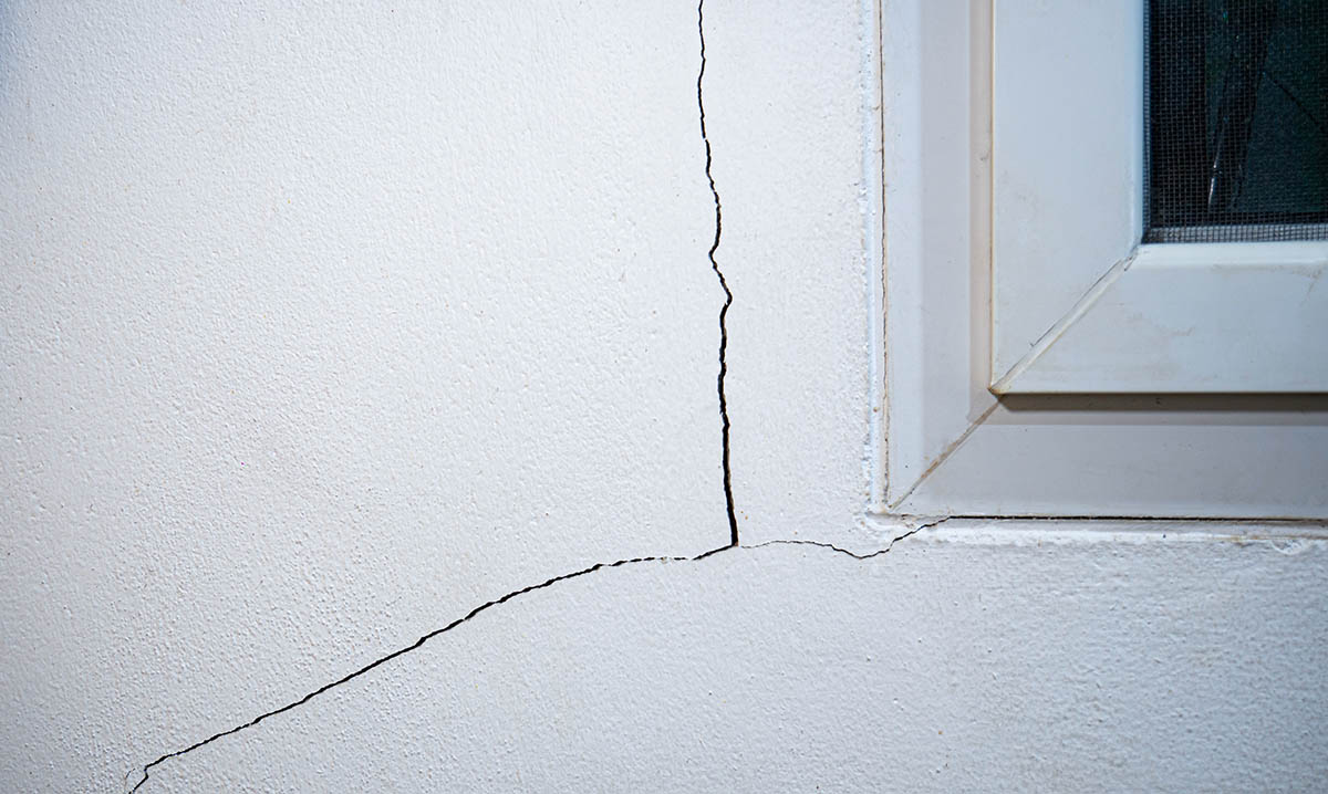 Why Does My House Have Window and Door Frame Cracks?